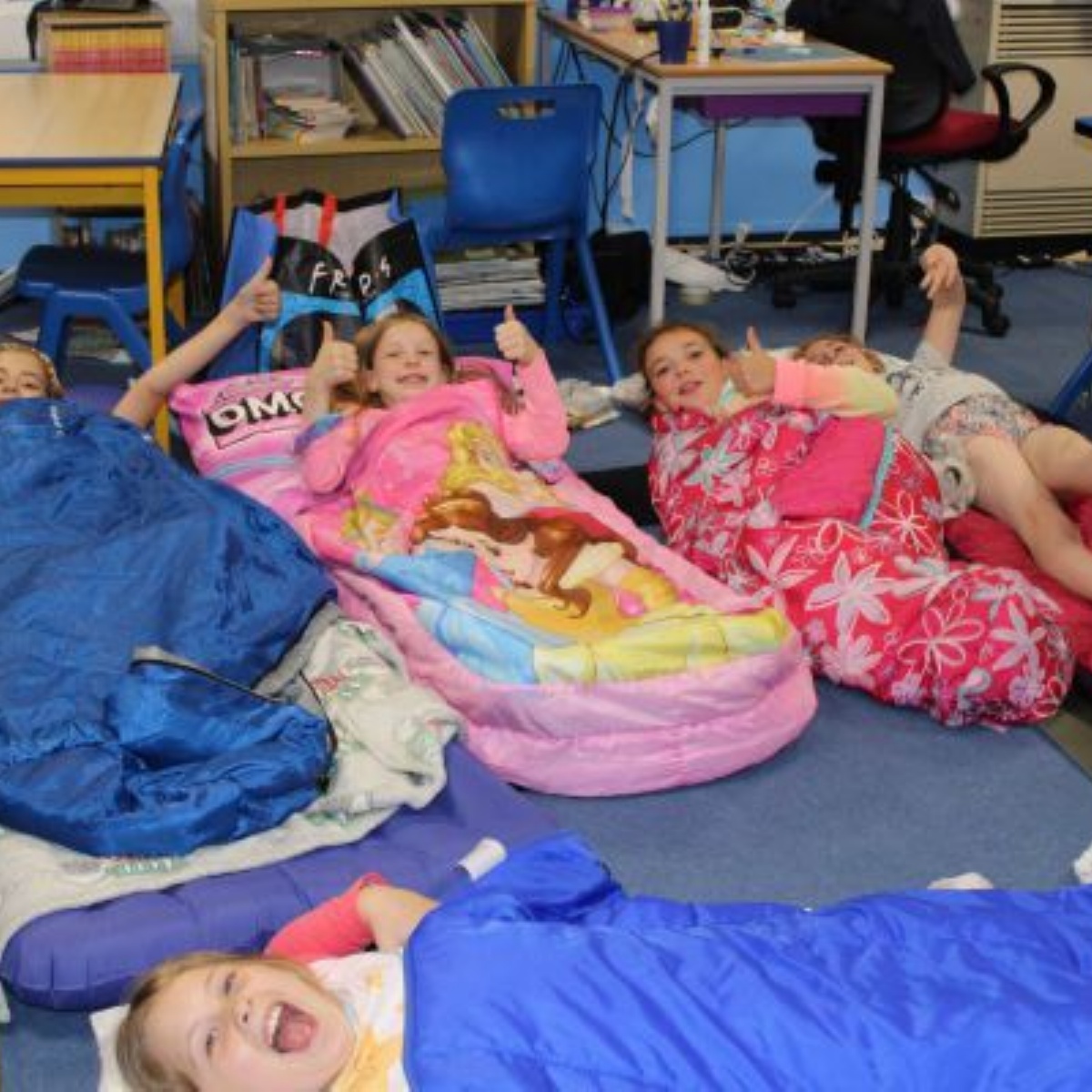 Regis Manor Primary School - Year 4 Sleepover